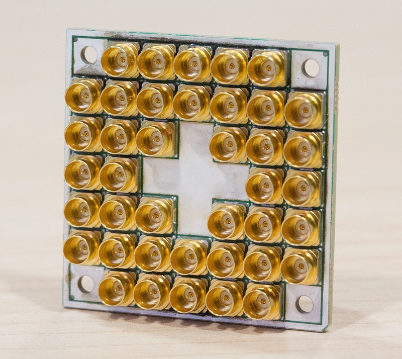 Intel Enters Quantum Computing Race, Reveals 17-Qubit Chip | TOP500 Intel Enters Quantum Computing Race, Reveals 17-Qubit Chip | TOP500